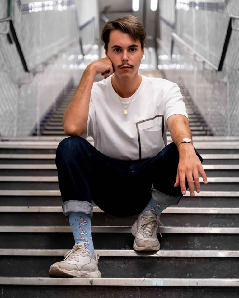 La RATP lance les chaussettes Serge le Lapin – La Réclame