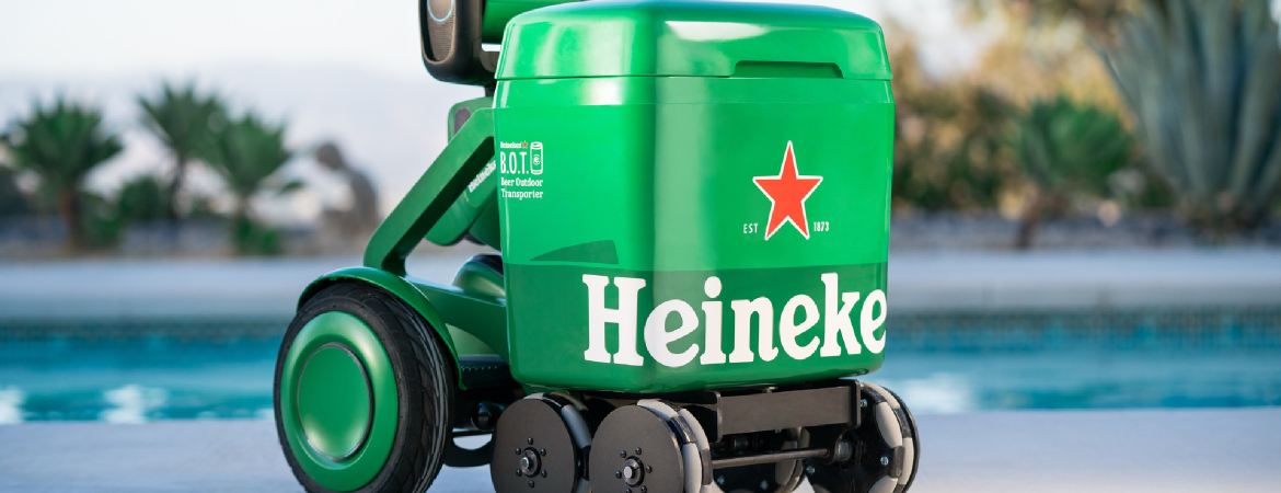 Heineken crée un robot qui vous suit avec des bières au frais – La Réclame