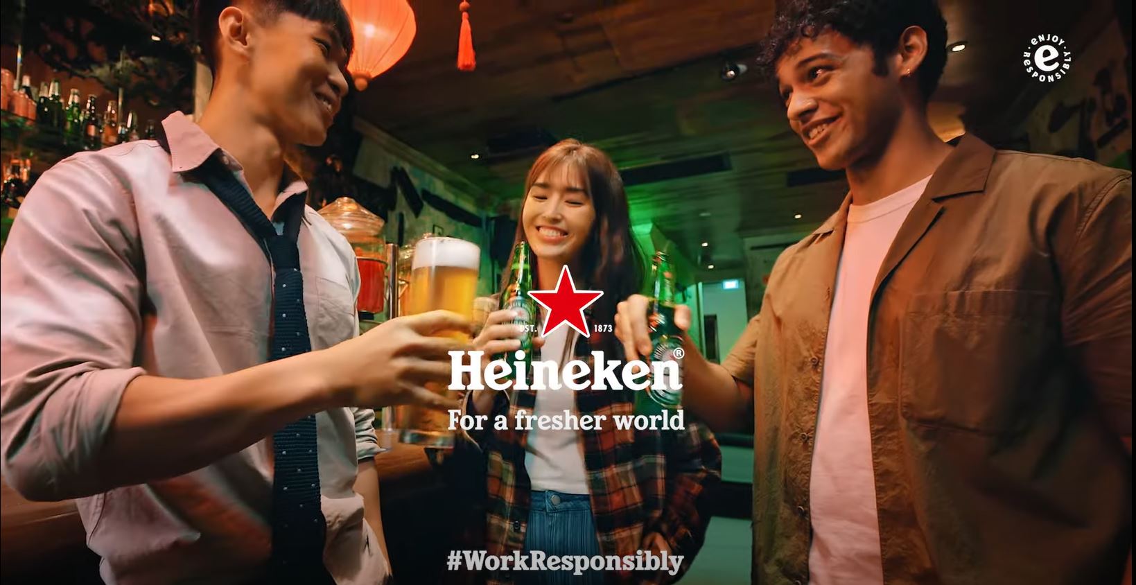 Heineken pense à cet ami coincé au bureau – La Réclame