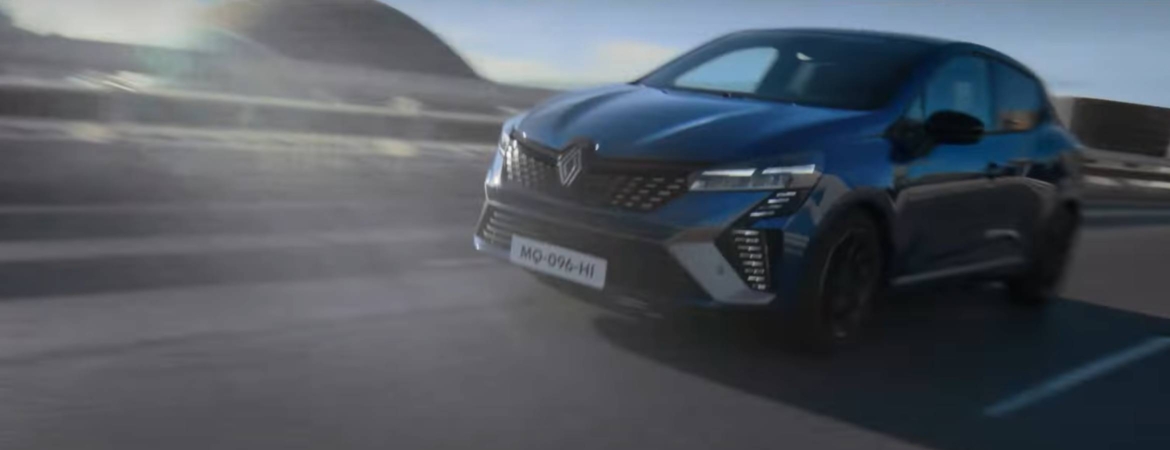 Musique de la pub Renault Clio hybride 2023 avec Scylla – La Réclame